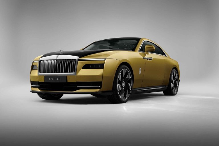 Rolls-Royce Spectre: Ultra-Luxury Electric Super Coupé - Magazin